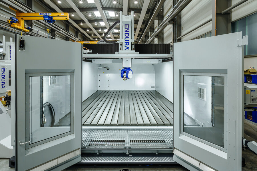 FOOKE GmbH: CNC Milling Machine ENDURA® 700LINEAR