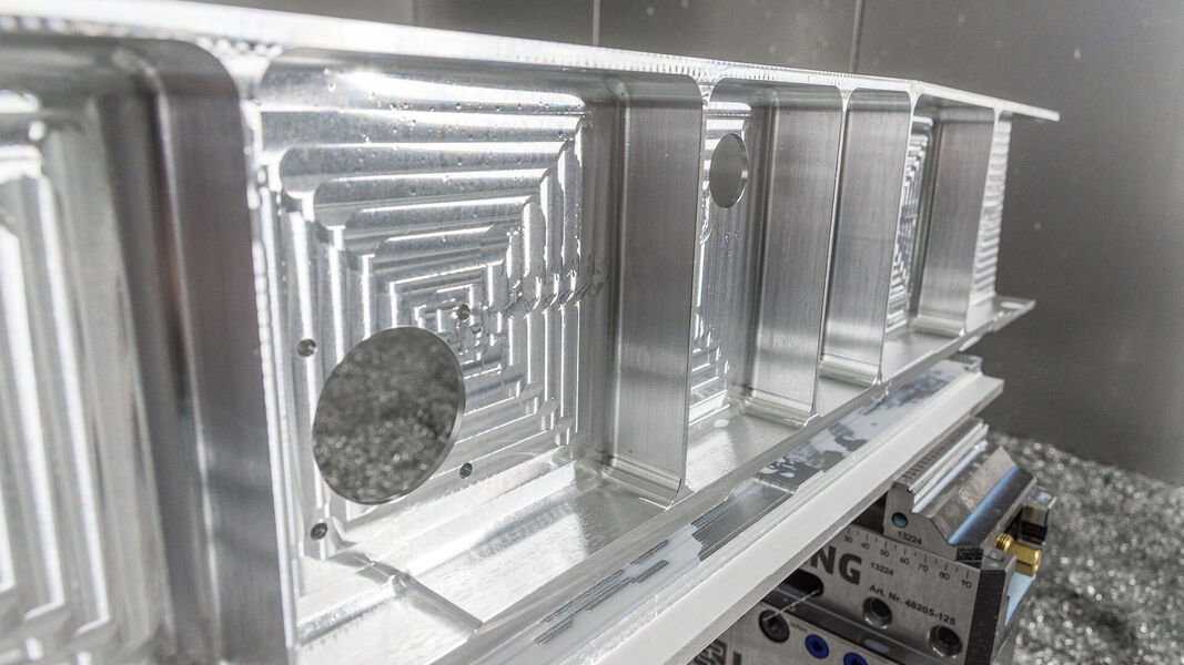 FOOKE GmbH: Avation and Aerospace - Turnkey Solutions from FOOKE